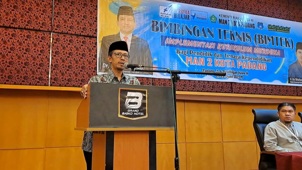 Kakankemenag Kota Padang Nilai Humas MAN 2 Padang Pantas Menjadi Yang ...